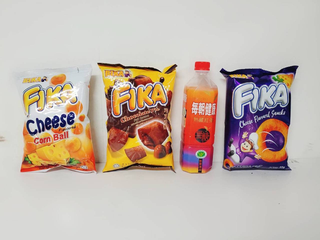 比卡BIKA_FIKA 太空包系列 60Gx10包x6袋 起司圈/起司球/巧克力派 | 呷霸睏 睏霸呷 國內外食品批發零售網路專賣店